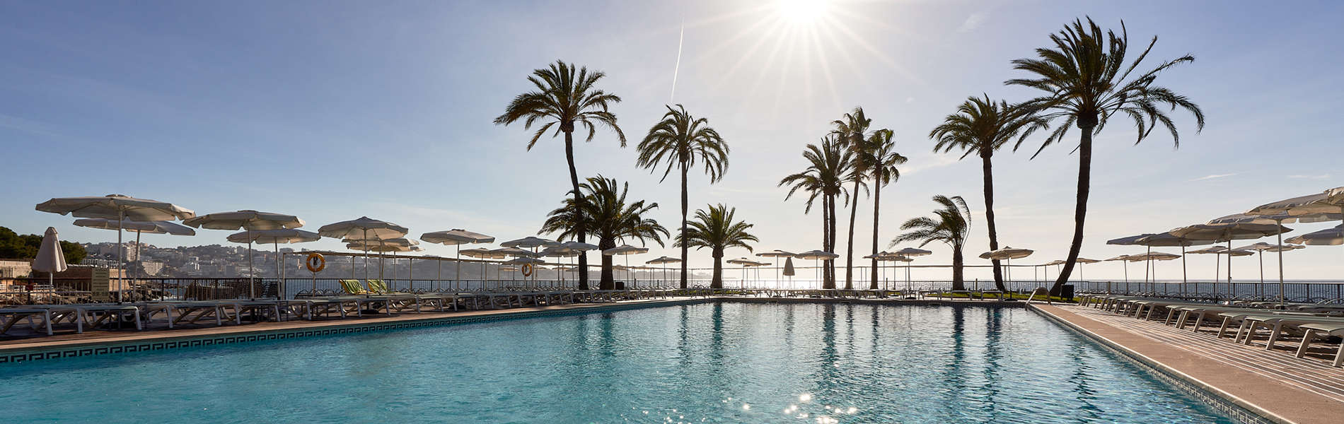 Sun lounger and exclusive breakfast at the Pool Bar - Hoteles Bonanza
